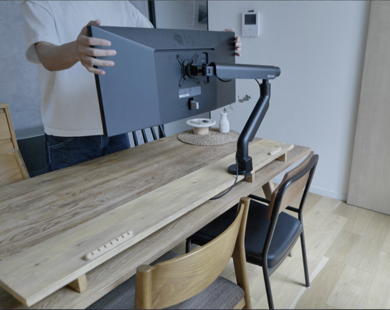 【完璧に近い】COFO 無重力モニターアーム PROをレビュー | YUKICH NO HOME